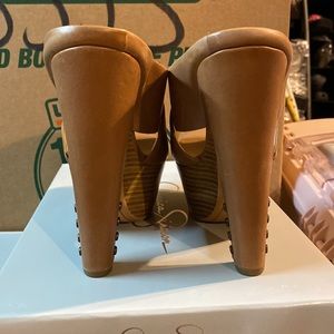 Jessica Simpson | Shoes | Jessica Simpson Brand New In Box Brown Heels ...